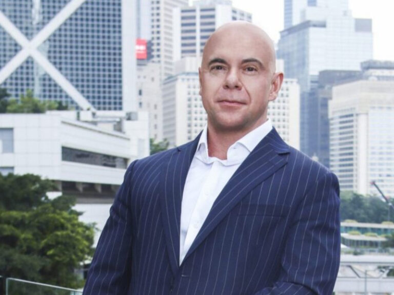 How to Choose a Financial Advisor in Hong Kong for Expats